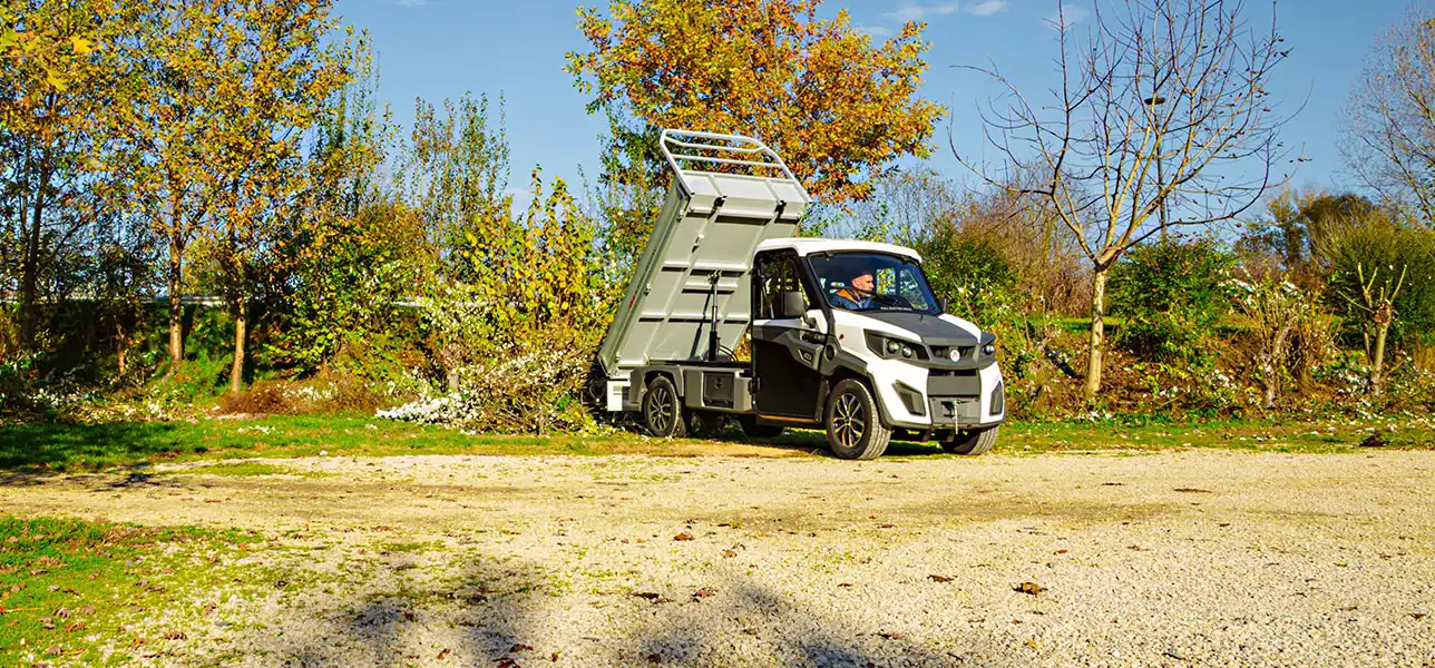 Alkè ATX4 with tipper body